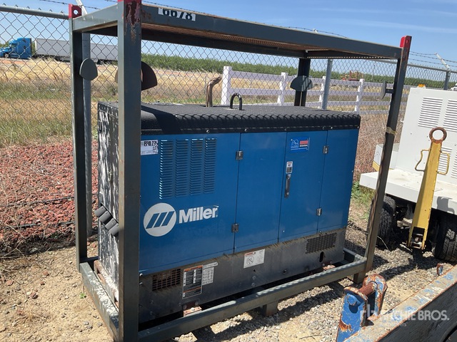 2015 Miller Big Blue 800 Duo Pro SF Skid-Mounted Welder Engine Driven ...