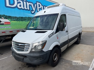 2015 Freightliner 2500 Sprinter Cargo Van in Fishers, Indiana, United ...
