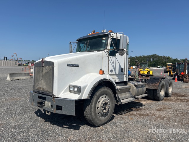 2019 Kenworth T800 6x4 T/A Day Cab Truck Tractor | Ritchie Bros. Auctioneers