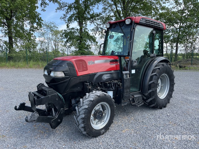 2014 Case IH Quantum 95 N 4WD Tractor | Ritchie Bros. Auctioneers