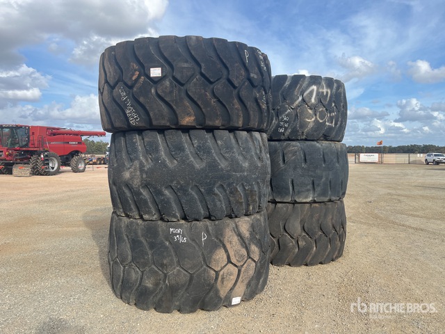 Quantity of (6) 35/65R33 Wheel Loader Tires - Fits Komatsu WA600 / Cat ...