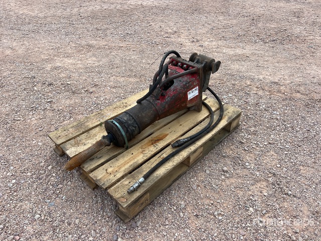 Montabert SC16 Marteau Hydraulique Hydraulic Breaker | Ritchie Bros ...