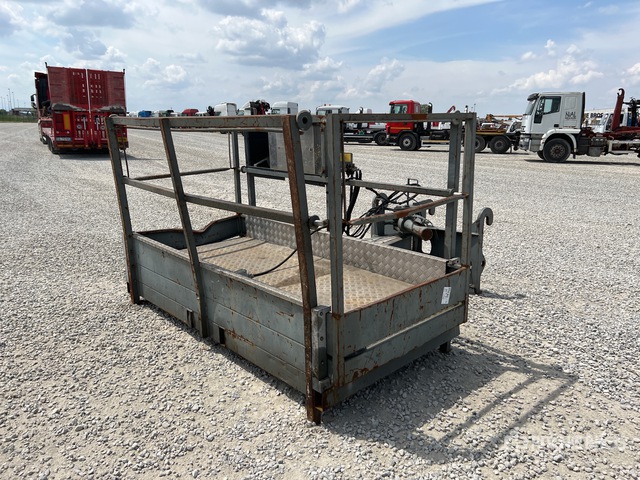 2009 Dieci BUD6309 Telehandler Personnel Basket | Ritchie Bros. Auctioneers