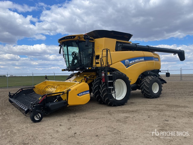 2022 New Holland CX8.80 Combine Harvester | Ritchie Bros. Auctioneers