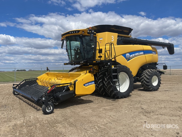 2020 New Holland CX8.80 Combine Harvester | Ritchie Bros. Auctioneers