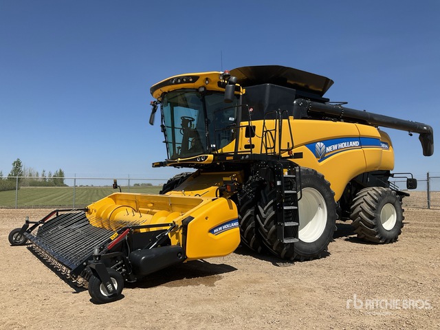 2019 New Holland CX8.80 Combine Harvester | Ritchie Bros. Auctioneers