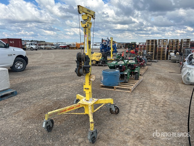 Sumner R-100/R-150 Construction Hoist | Ritchie Bros. Auctioneers