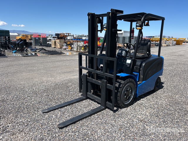 VT30 Electric Forklift (Inoperable) | Ritchie Bros. Auctioneers