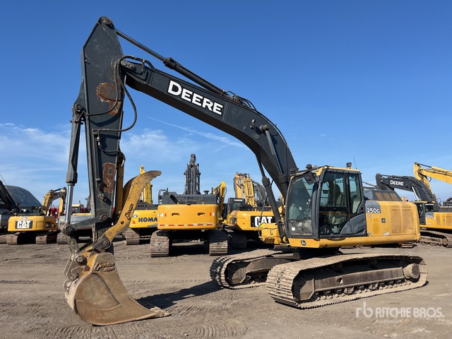 2012 John Deere 250G LC Tracked Excavator | Ritchie Bros. Auctioneers