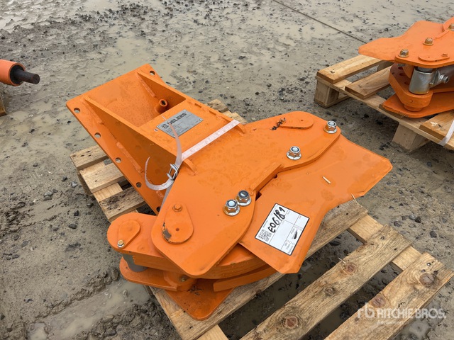 2023 Deleks CF11 Clamp (Unused) | Ritchie Bros. Auctioneers