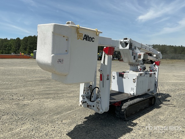 2014 Altec AT37G Rotating Crawler Carrier Aerial Lift | Ritchie Bros ...