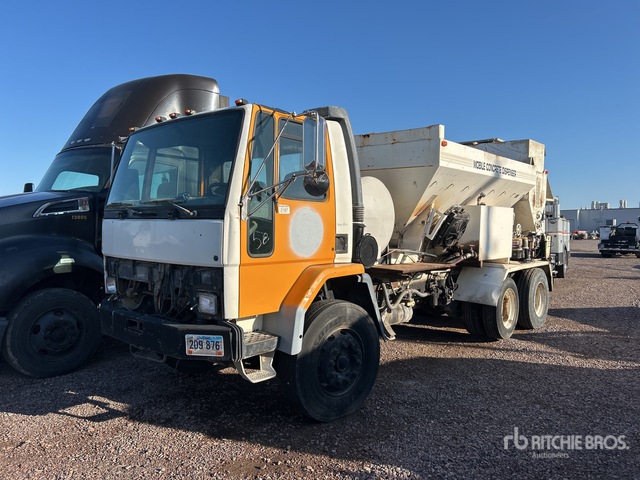 1987 Ford CF8000 6x2 Volumetric Mixer Truck (Inoperable) | Ritchie Bros ...