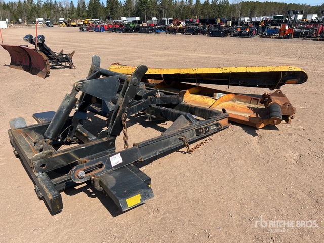 Quantity of (2) Snow Wings | Ritchie Bros. Auctioneers