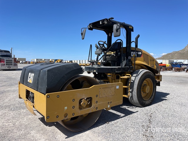 2018 Cat CCS9 Combination Roller | Ritchie Bros. Auctioneers