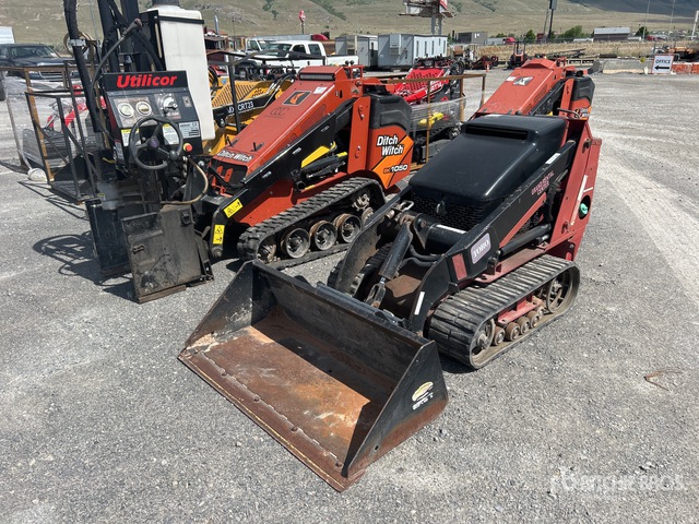 2010 Toro TX525 Mini Compact Track Loader | Ritchie Bros. Auctioneers