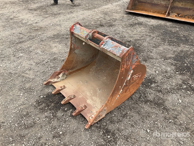 Miller 860 mm Bucket | Ritchie Bros. Auctioneers