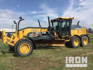 2015 John Deere 772G Motor Grader in Lafayette, Indiana, United States ...