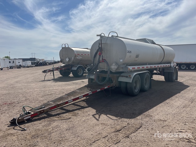 2014 Brenner DOT 406 5000 gal Tri/A Turntable Spread Axle Pup Tanker ...
