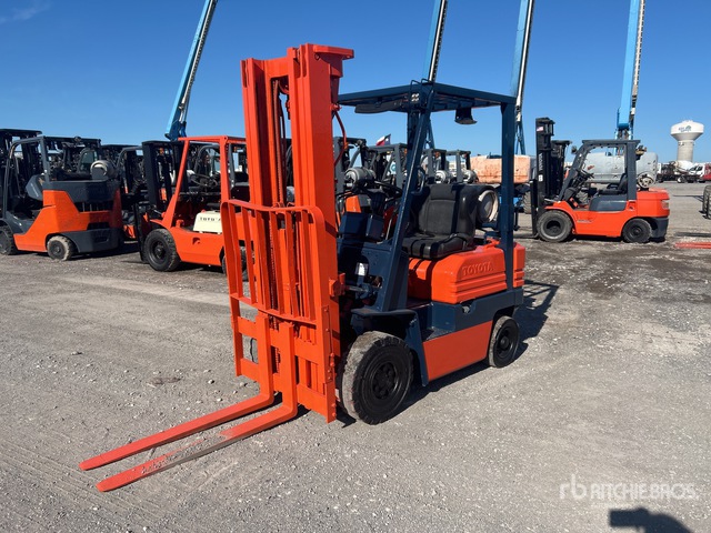 Toyota 42-5FG15 2750 lb Pneumatic Tire Forklift | Ritchie Bros. Auctioneers