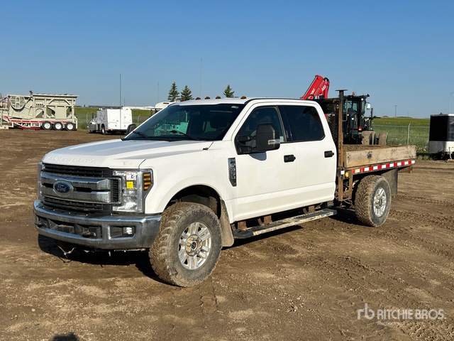 2018 Ferrari F322 A2 1964 lb Knuckle Boom on 2019 Ford F-350 XLT 4x4 ...