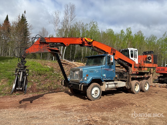 Serco 270 on 1995 White/GMC ACL 6x4 Grapple Truck | Ritchie Bros ...