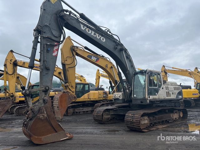 2006 Volvo EC360B LC Tracked Excavator | Ritchie Bros. Auctioneers