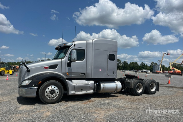 2015 Peterbilt 579 Sleeper Prime Mover | Ritchie Bros. Auctioneers