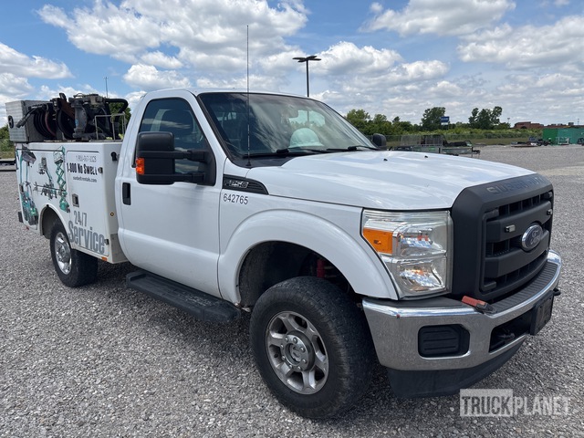 2015 Ford F-250 XL 4x4 Service Truck in Newburgh, Indiana, United ...