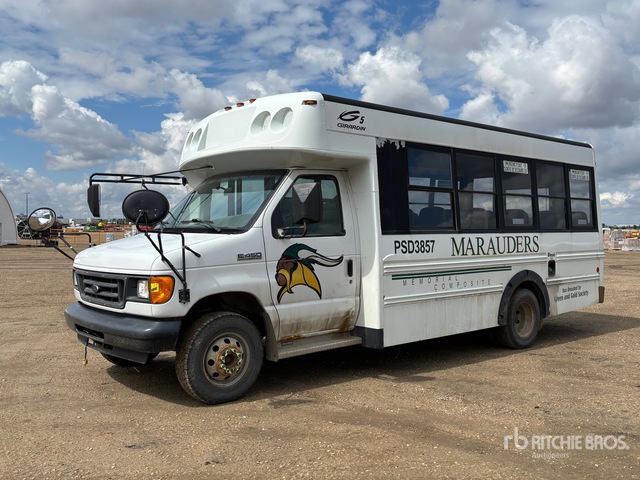 2006 Ford E450 4x2 20-Seat Bus | Ritchie Bros. Auctioneers