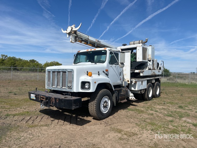 Altec HD35A-22 on 1994 International F2654 6x4 Drill Truck | Ritchie ...