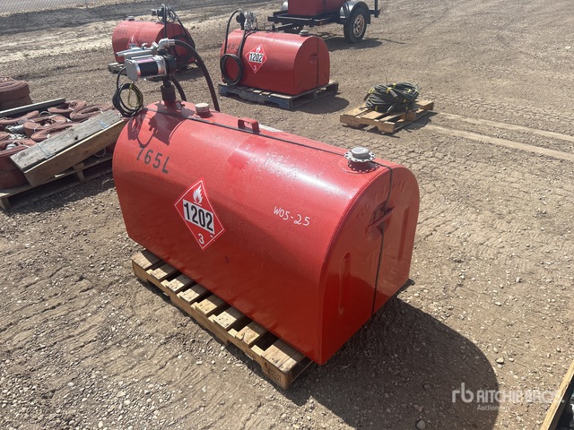 2017 Tidy tank 765 L Fuel Tank | Ritchie Bros. Auctioneers