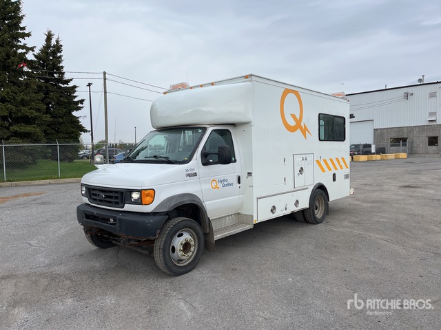 2003 Ford E550 4x2 Utility Truck | Ritchie Bros. Auctioneers