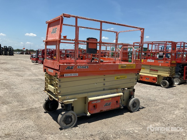 2018 JLG 3246ES Electric Scissor Lift | Ritchie Bros. Auctioneers
