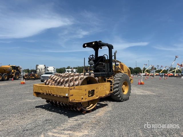 2017 Cat CP56B Padfoot Drum Compactor | Ritchie Bros. Auctioneers
