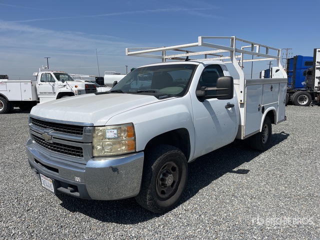 2008 Chevrolet Silverado 2500HD 4x2 Utility Truck | Ritchie Bros ...
