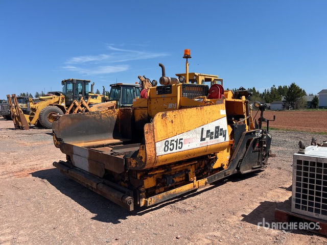 2007 LeeBoy 8515 Track Asphalt Paver | Ritchie Bros. Auctioneers
