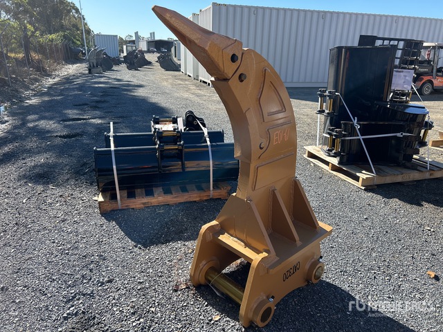 2025 Warrior Q/C Excavator Ripper - Fits Cat 320 (Unused) | Ritchie ...