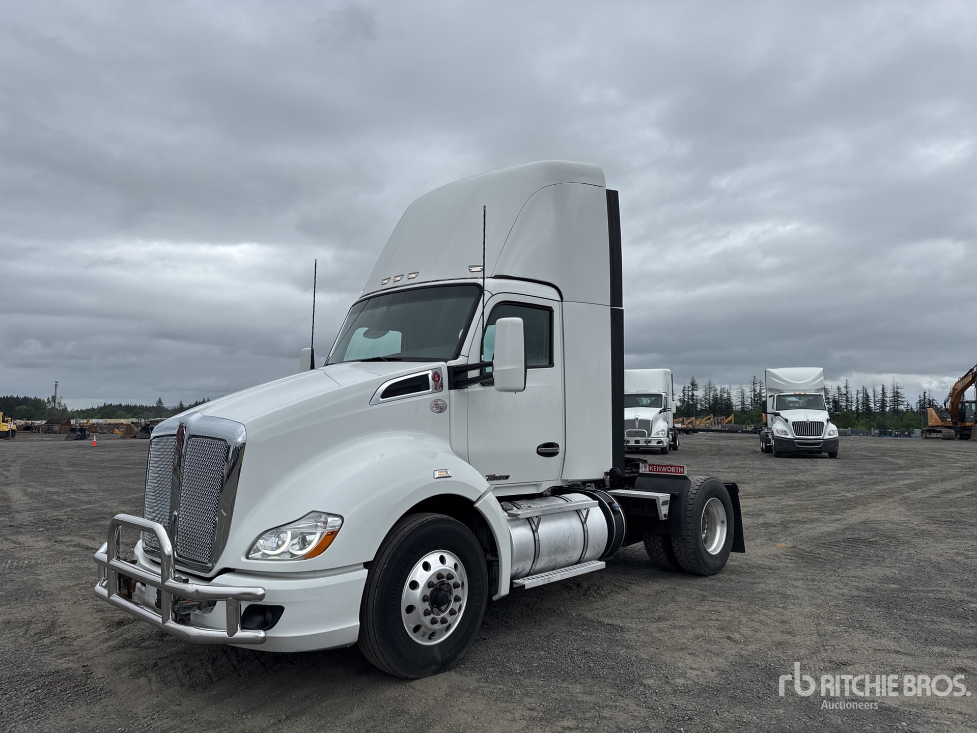 2021 Kenworth T680 4x2 Day Cab Prime Mover | Ritchie Bros. Auctioneers