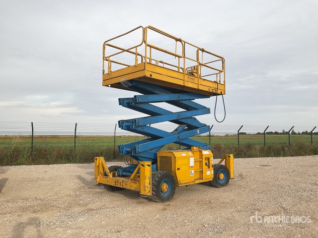 2007 EMC PE15 4x4 Diesel Scissor Lift | Ritchie Bros. Auctioneers