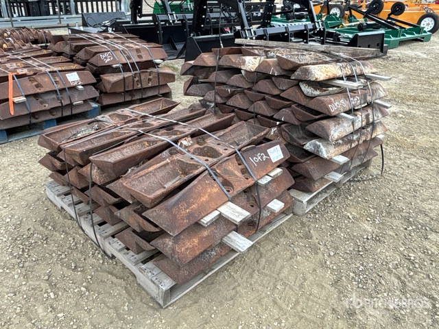 Quantity of (2) Pallets of Steel Pyramid Pads | Ritchie Bros. Auctioneers