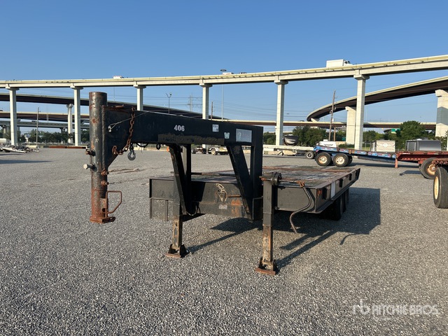 1997 Overbilt 24 ft T/A Gooseneck Tilt Deck Trailer | Ritchie Bros ...