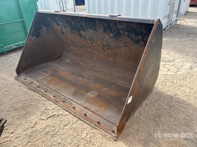 86 in Telehandler Bucket - Fits Merlo TF42 | Ritchie Bros. Auctioneers