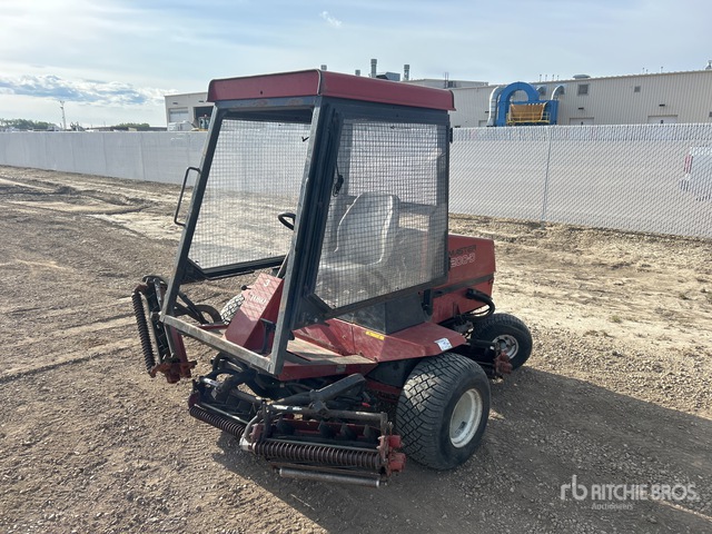 Toro 5200-D Self-Propelled Fairway Mower | Ritchie Bros. Auctioneers