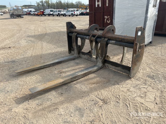 70 in Q/C Wheel Loader Forks - Fits Caterpillar 950 | Ritchie Bros ...