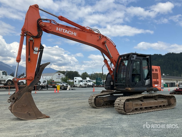 2013 Hitachi ZX245USLC-5N Tracked Excavator | Ritchie Bros. Auctioneers