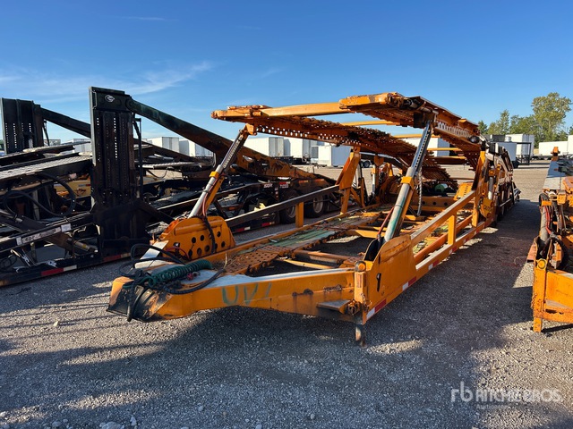 1996 Delavan 6000 T/A 7 Car Open Car Carrier Trailer | Ritchie Bros. Auctioneers