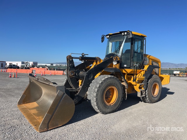 2017 JCB 427 ZX Wheel Loader | Ritchie Bros. Auctioneers