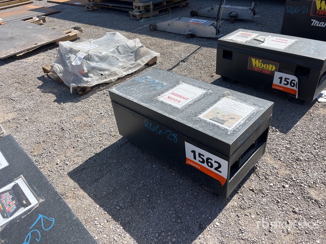 Wood Tuff Tow 48 in Box and Cub Cadet Tool Kit | Ritchie Bros. Auctioneers