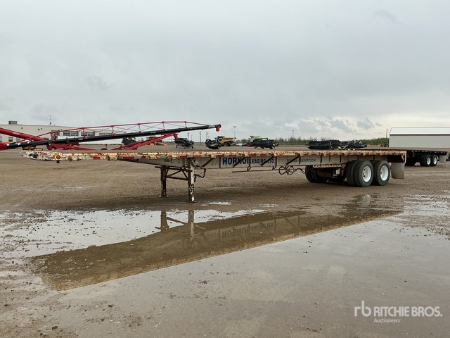 1998 JC Trailer 48 ft T/A Flatbed Trailer | Ritchie Bros. Auctioneers