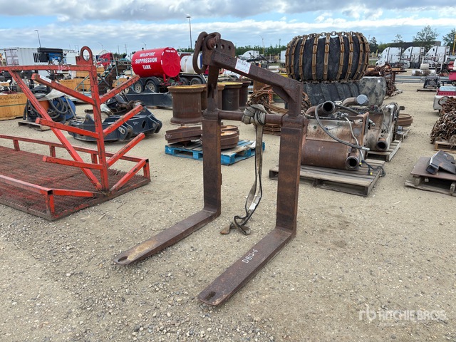 42 in Crane Pallet Forks | Ritchie Bros. Auctioneers